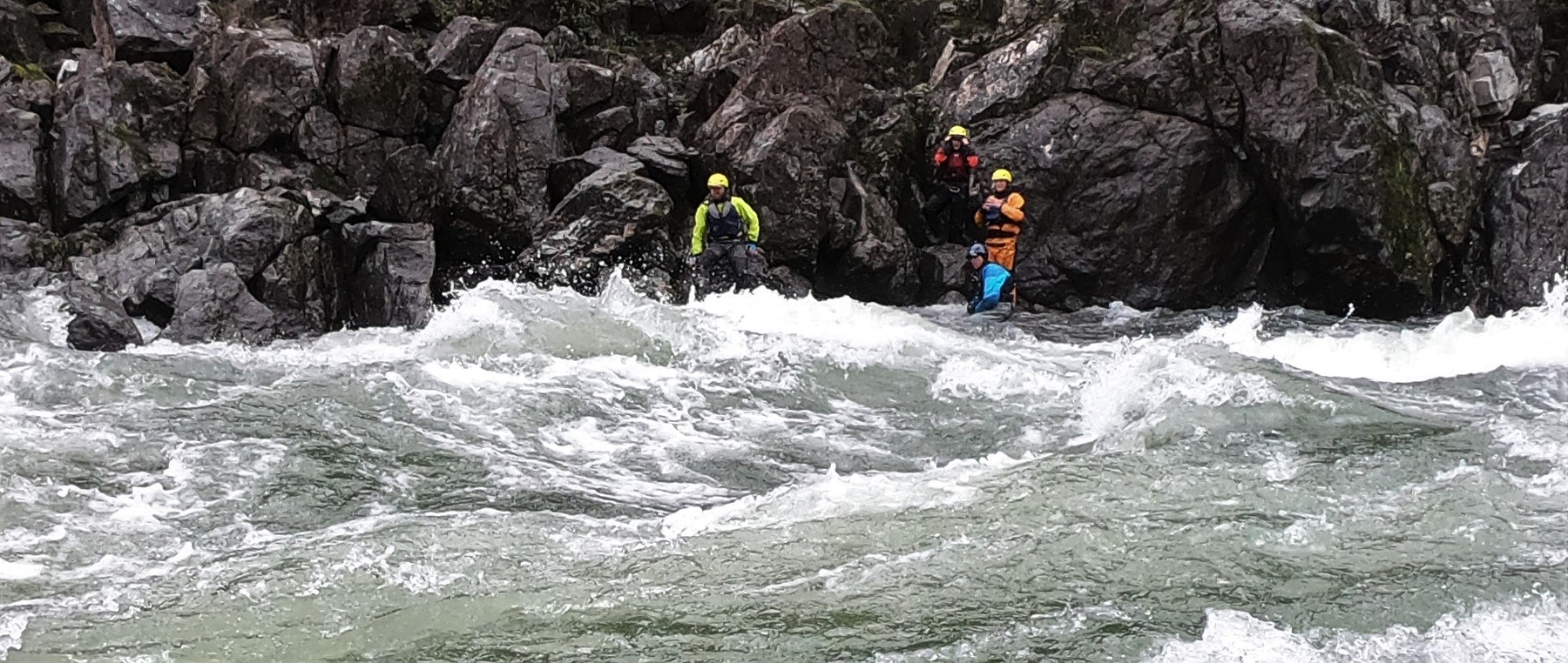 Best Whitewater Rafting Shoes and Sandals - Best Rafting and Kayaking ...